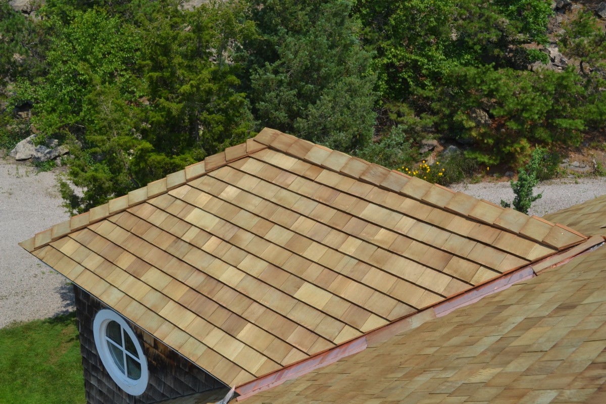Fullerton Residential Wood Roofing Experts - (714) 909-1106